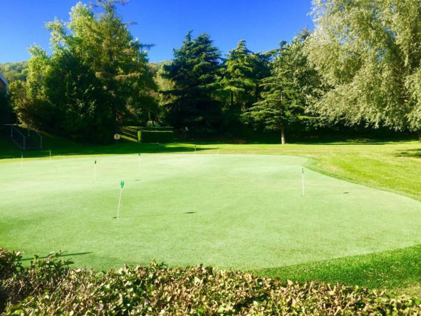 Les Pyramides | Tarifs, Avis, Horaires, Essai Gratuit